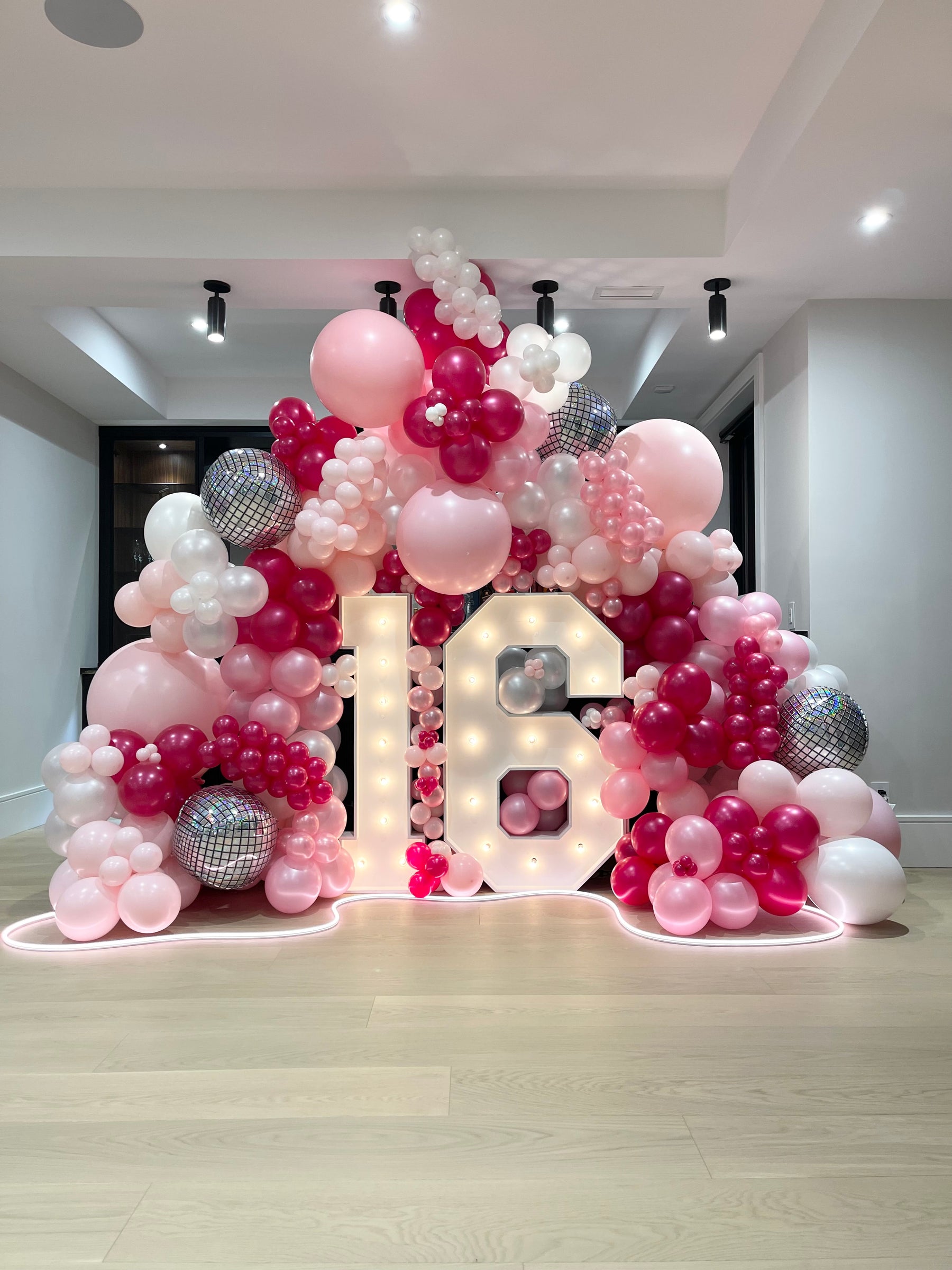 4ft Marquee Number (150 each number) (Not including balloons) (24 Hour ...
